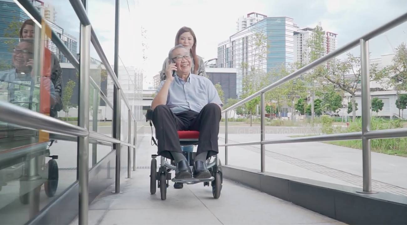 Falcon Ultra-Lite Dual (32 lbs) Electric Wheelchair Review - Top 10 Zone