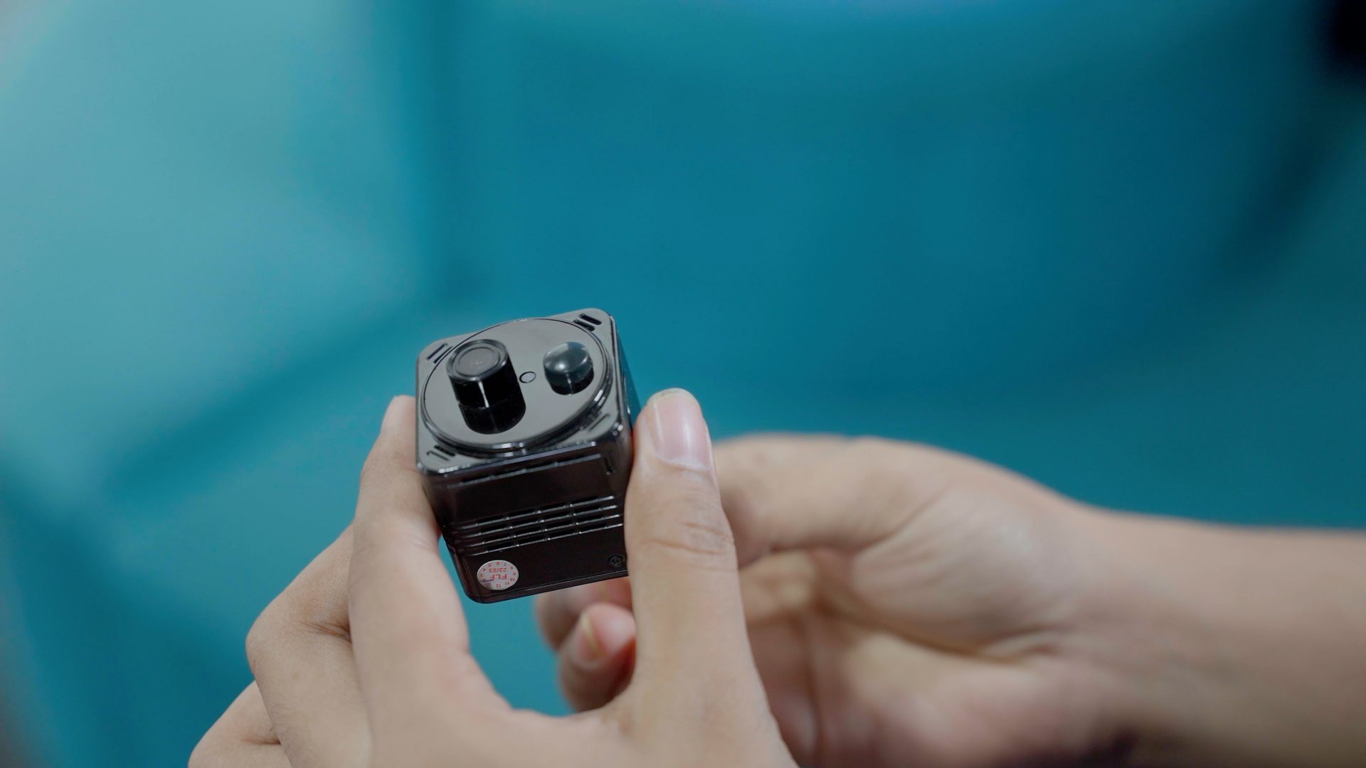 VIDCASTIVE Mini Spy Camera Review - Top 10 Zone